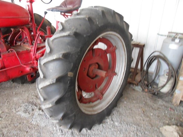 1947 INTERNATIONAL M 58568 - Apple Farm Service