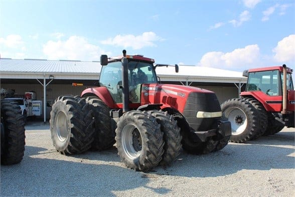 2008 CASE IH MAGNUM 305 74502 - Apple Farm Service