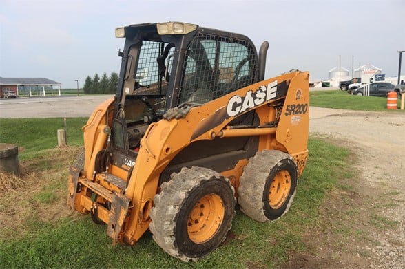 2011 CASE SR200 71305 - Apple Farm Service