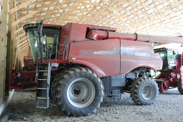 AG & Construction Equipment Specialists - Apple Farm Service