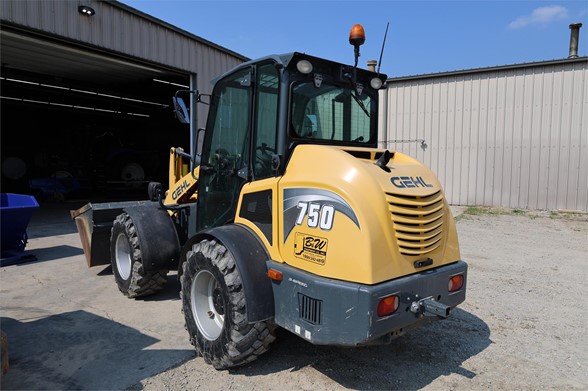 2016 GEHL AL750 74835 - Apple Farm Service