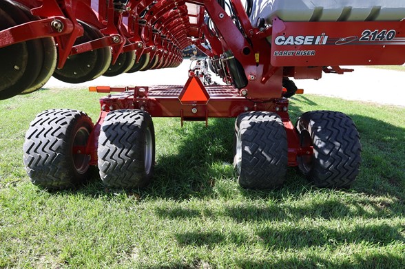 2019 CASE IH 2140 75784 - Apple Farm Service