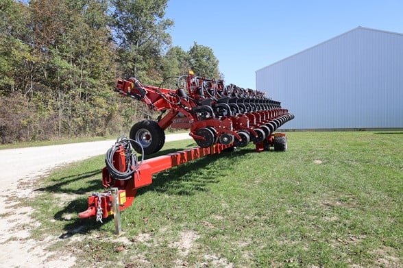 Case IH - Apple Farm Service