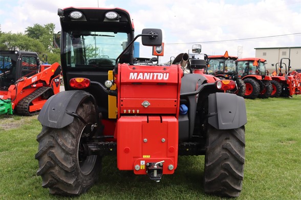 AG & Construction Equipment Specialists - Apple Farm Service