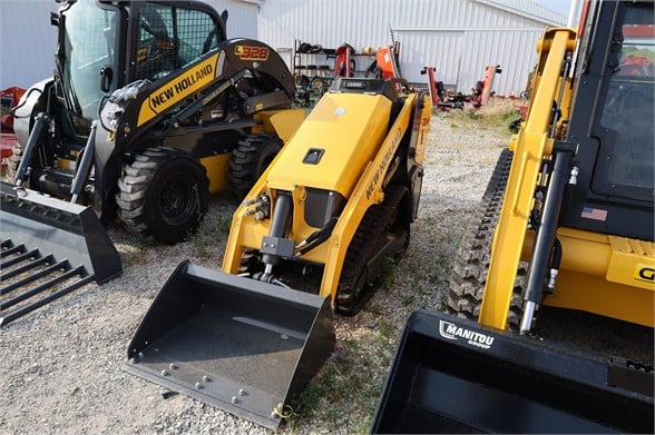 New Holland - Apple Farm Service