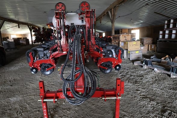 Case IH - Apple Farm Service