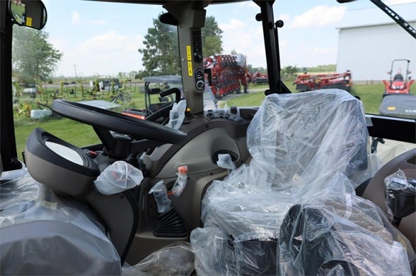 CASE IH FARMALL 90C 73896 - Apple Farm Service