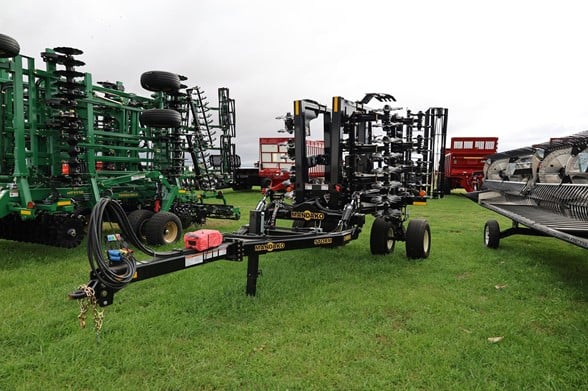 Mandako - Apple Farm Service